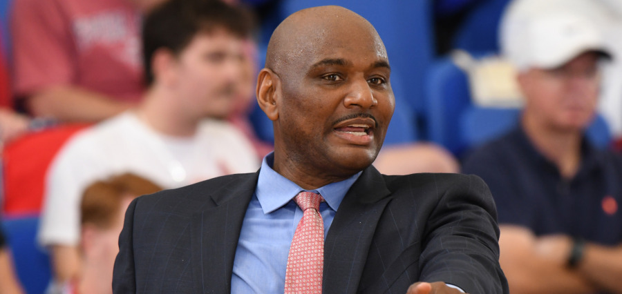 BREAKING: Florida Atlantic Fires Head Basketball Coach Michael Curry ...