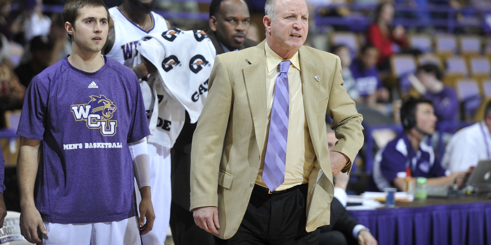 Western Carolina’s Larry Hunter Stepping Down After 13 Seasons - HoopDirt